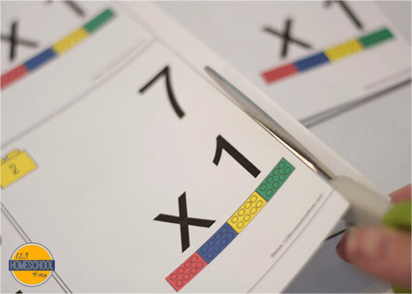 FREE Free Printable LEGO Multiplication Flash Cards pdf