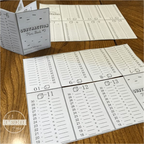 ️ FREE Printable Subtraction Mini-Book Worksheets