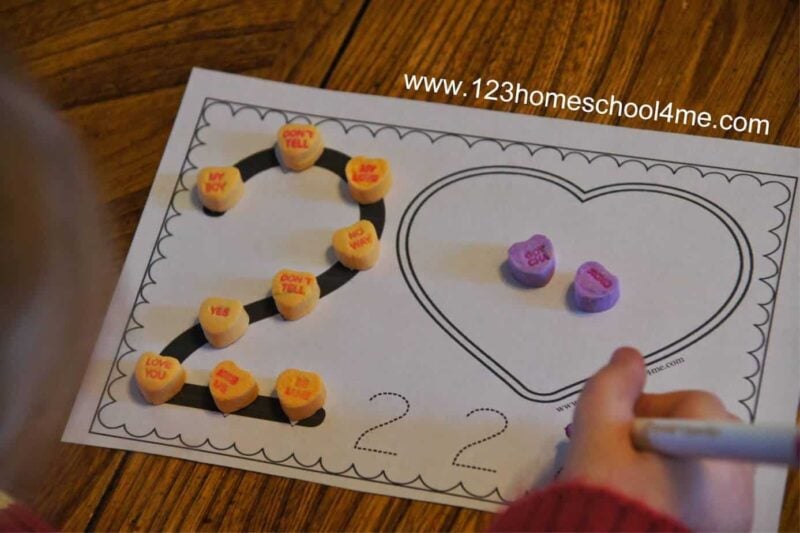 FREE Hundreds Chart Valentines Day Coloring