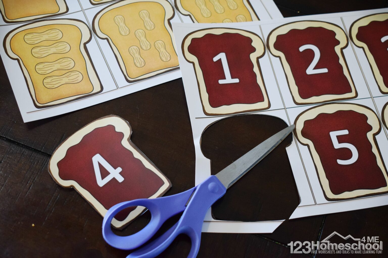 🥜🍇 FREE Printable Peanut Butter and Jelly Counting Activity
