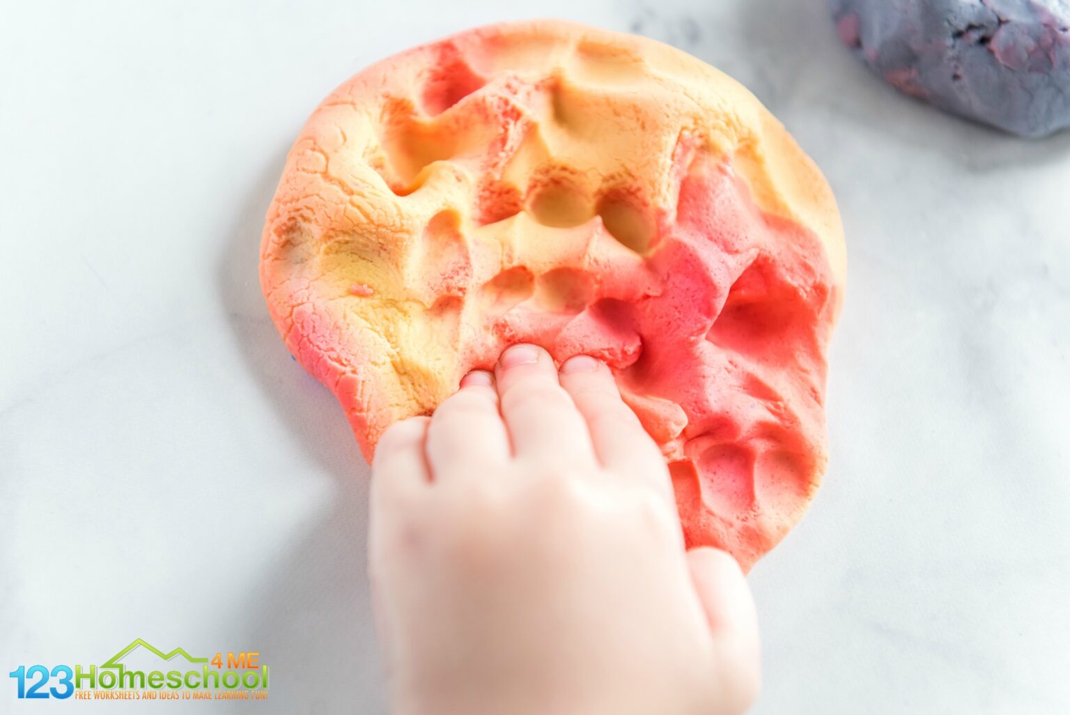 Amazing Color Changing Playdough - EASY Thermochromic Recipe