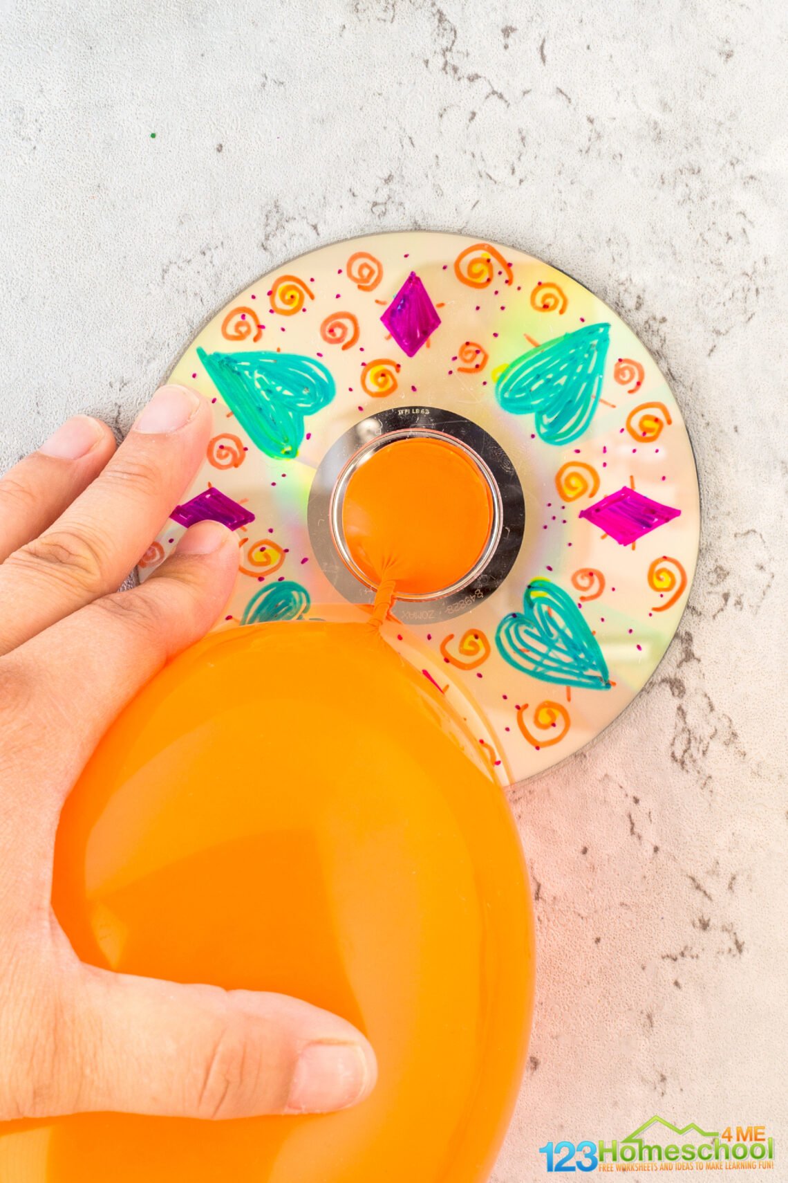 Super EASY-to-Make Balloon Hovercraft