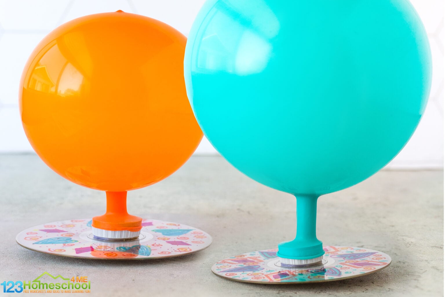 Super EASY-to-Make Balloon Hovercraft