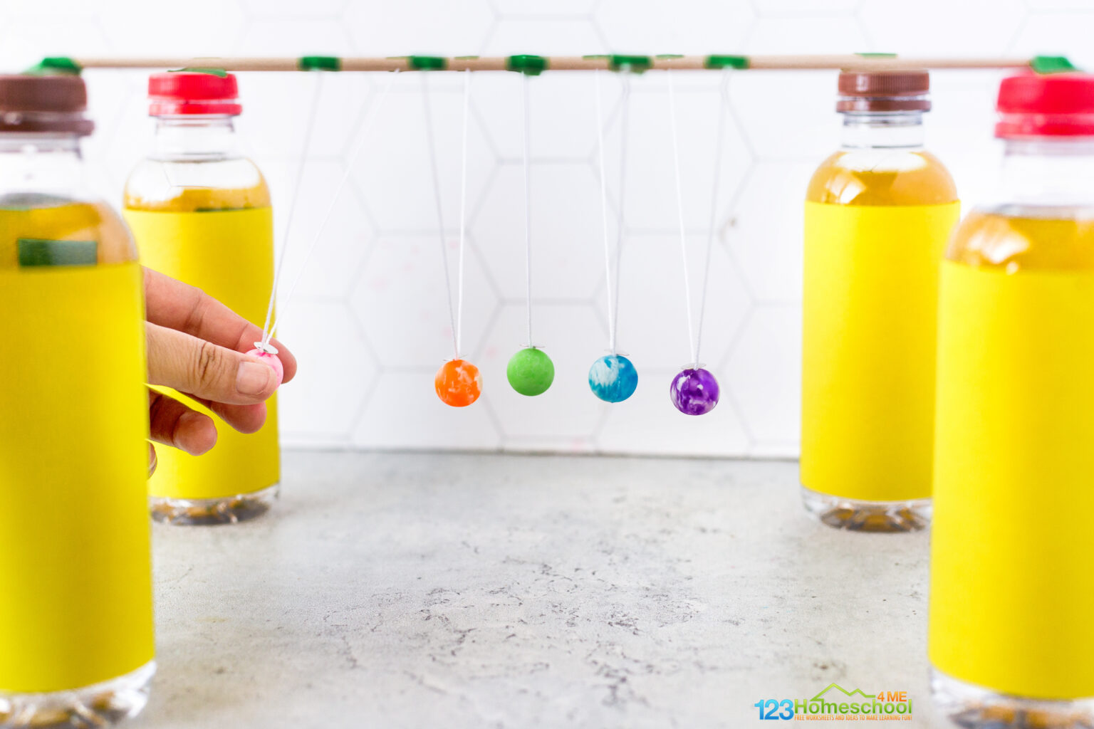 How to Make a Simple Newton's Cradle Science Experiment