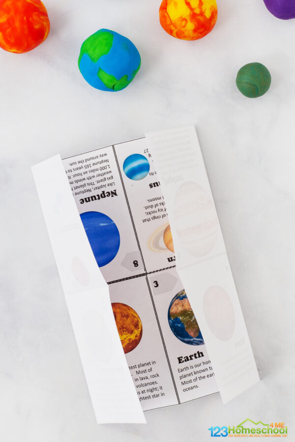 🪐 FREE Solar System Planets for Kids Printable Mini Book