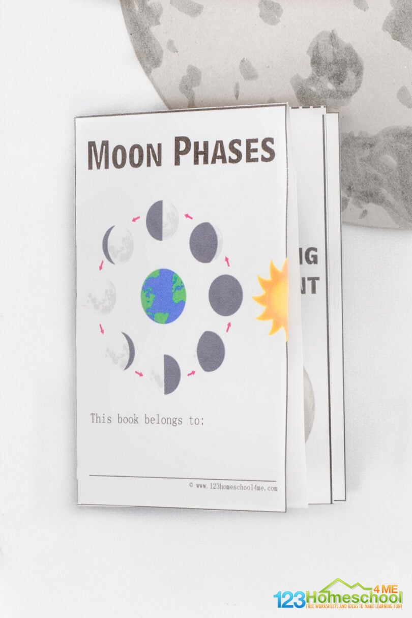 🌒 FREE Moon Phases for Kids Printable Mini Book