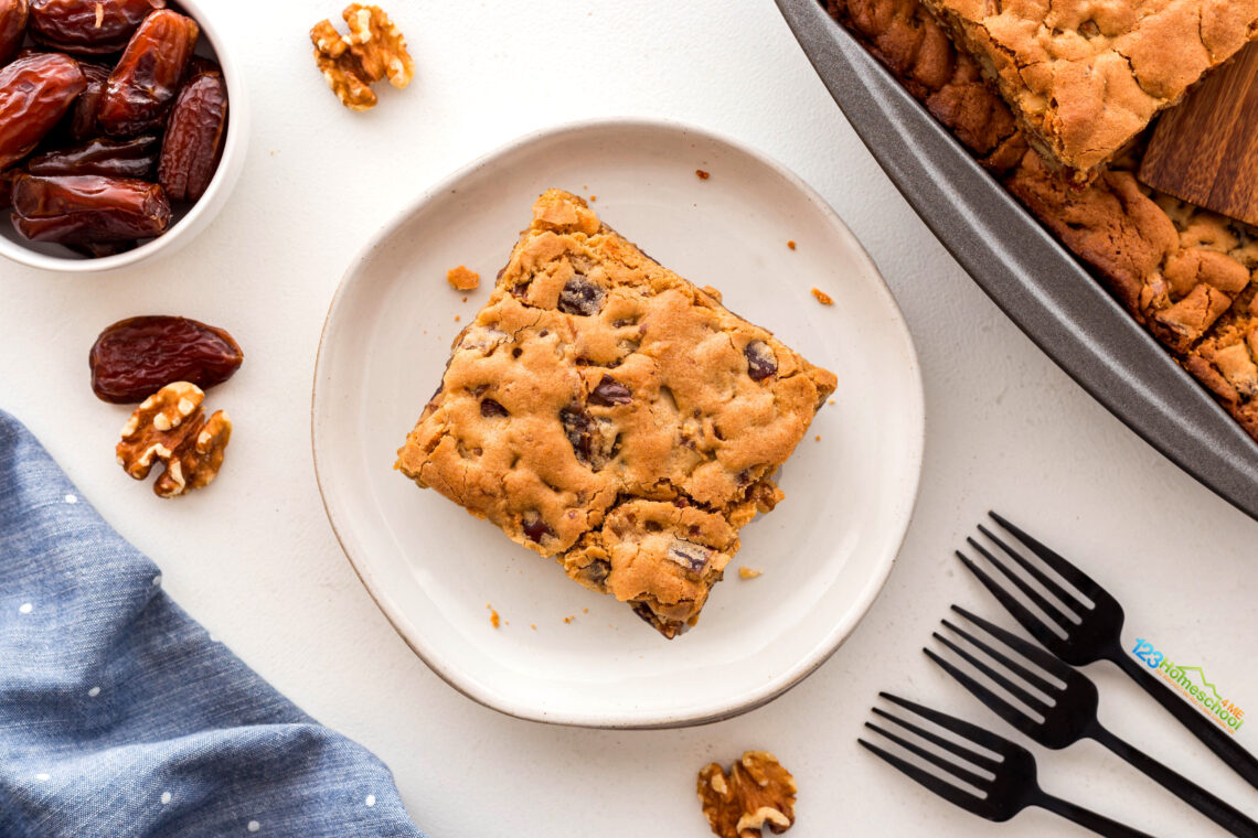 EASY Dates and Nut Bars Recipe